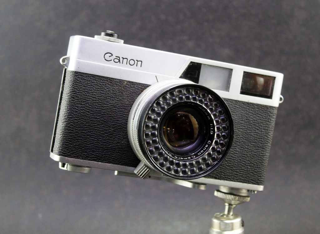 Excelente Câmera Canon Canonet Rangefinder analógica anos 70 - Familia Muda